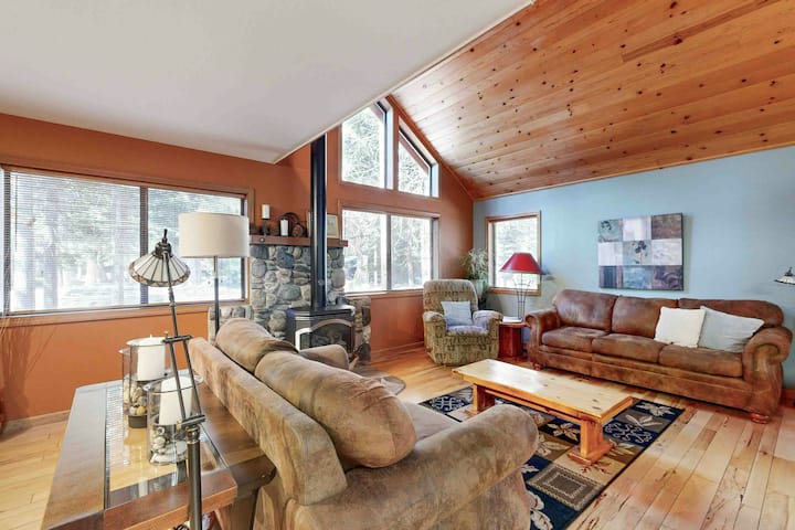 3br | Fireplace | Pool | Dock | Sauna - Truckee, CA