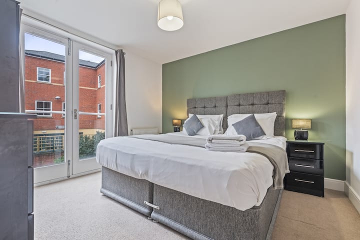 City Centre Derby | Modern 2-bed Flat - Derby, UK