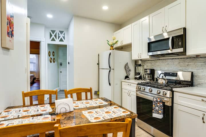 Easy Nyc Access! Gateway Region Apartment W/ Yard - West New York, NJ