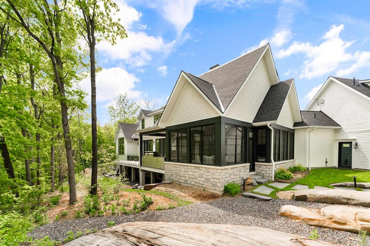 Luxury Cottage W Hot Tub On Gloucester Pool - Muskoka