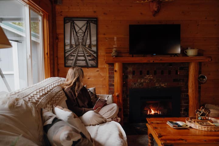 Littlefoot Lookout- Big Views, Little Cabin W/ Spa - Index, WA