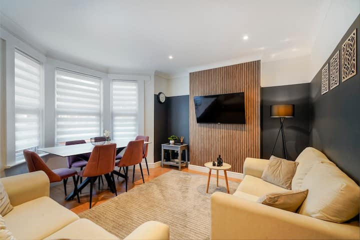 Stylish, Comfortable 5br Accommodation In Bedford, - Bedford, Royaume-Uni