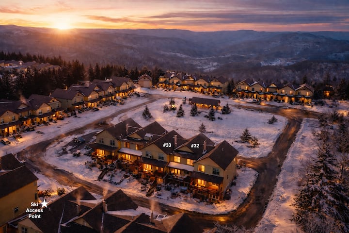 14 Bedroom Ski In/out Double Townhome | 2 Hot Tubs - Snowshoe, WV