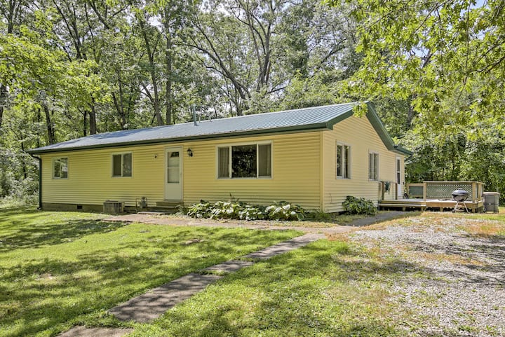 Jasonville Cabin - Walk To Shakamak State Park! - Bear Lake, Cass