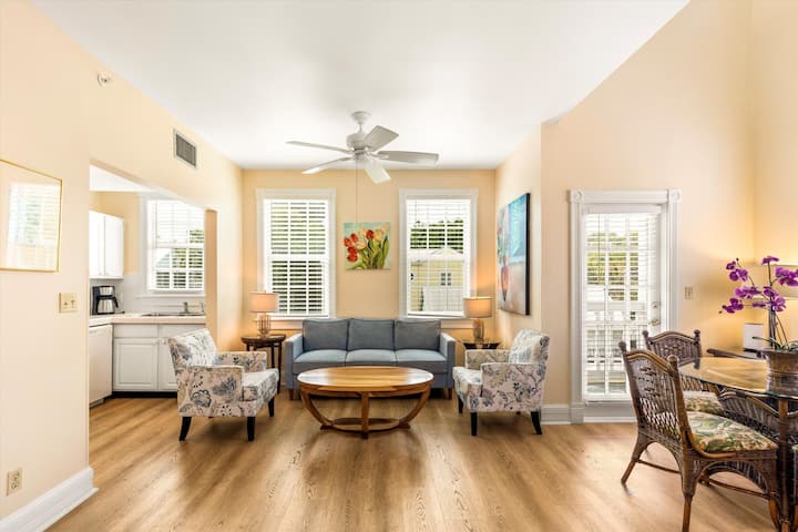 Chic Duval Street Loft | Cozy 1br + Balcony In - Key West, FL