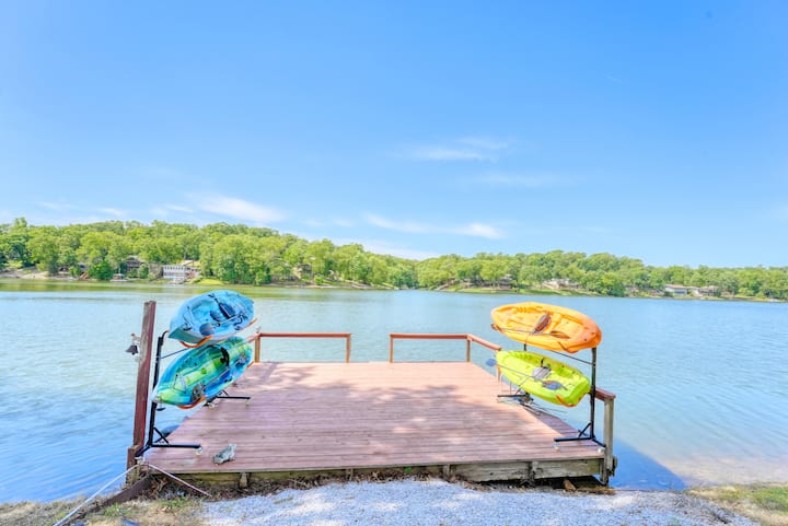 Dockside Retreat On The Lake - Bella Vista, AR