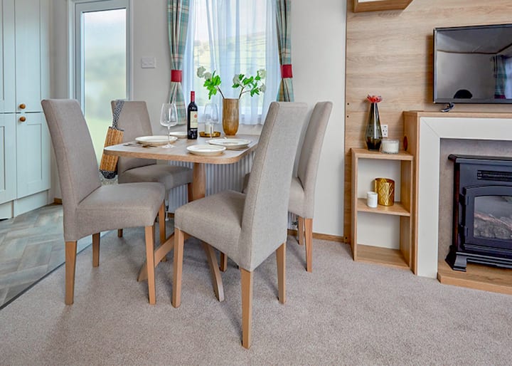 Bronze 2 Bedroom Caravan, Sleeps 3. With Parking - Great Yarmouth