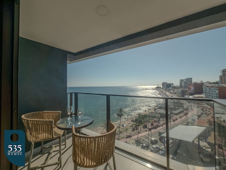 7th Floor In Barra With A View Of The Carnaval - Brazil