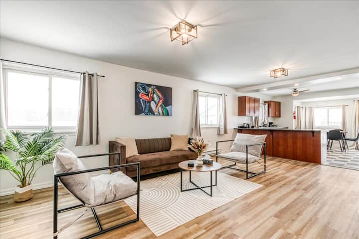 Charming 2 Bed, 1 Bath Escape | Free Parking, Wifi - Sudbury