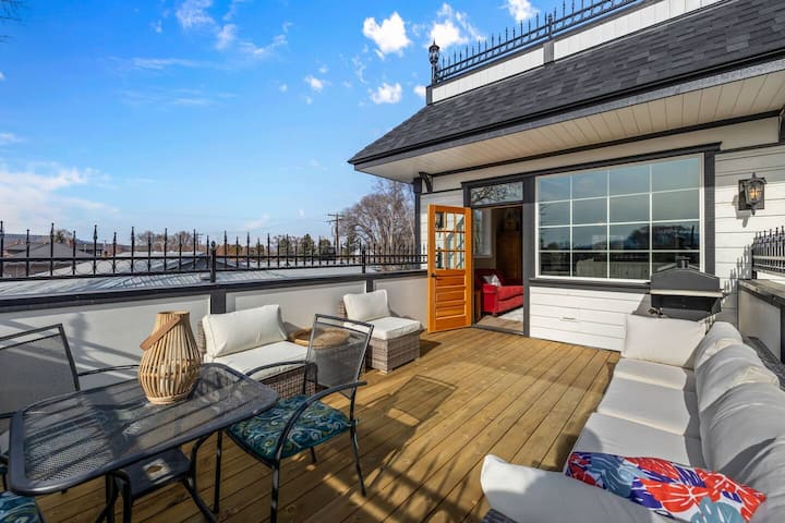 Southern Charm On Third - Prineville, OR