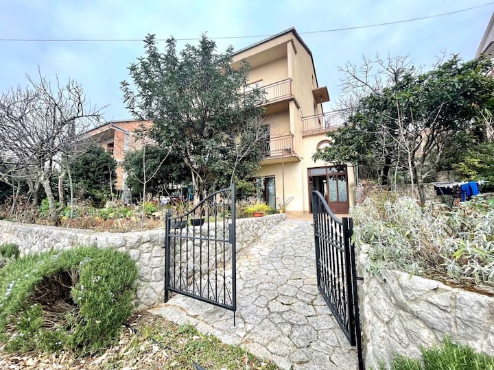 Appartement De Vacances Avec Terrasse - Dramalj