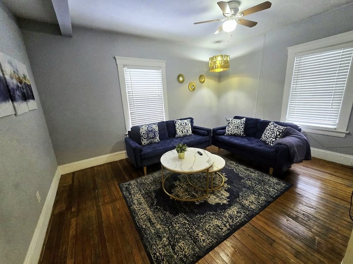 The Mod-pod At Kamm’s Corner | Near Airport - Columbia, OH