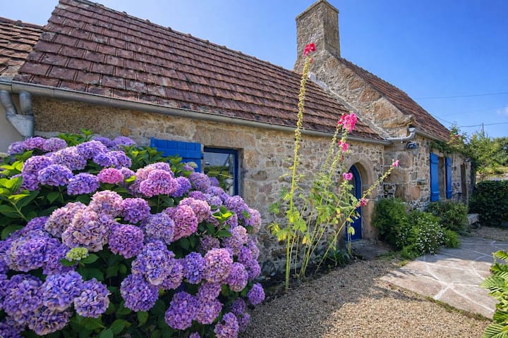 Feunteuniou, Maison Bretonne Entre Mer Et Campagne - Perros-Guirec