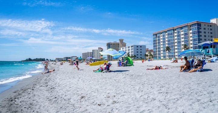 Venice Beach Studio – Pool & Private Shore - Venice, FL