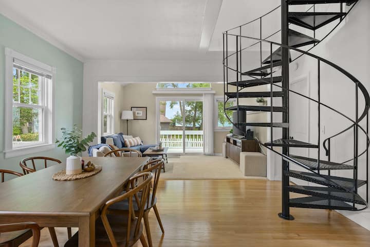 3 Br 2ba Lakefront Home - Dog Friendly - 30 Day - Middleton, WI