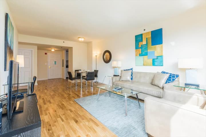 Heart Of Riverside! 1br W. Easy Manhattan Access - Hoboken, NJ