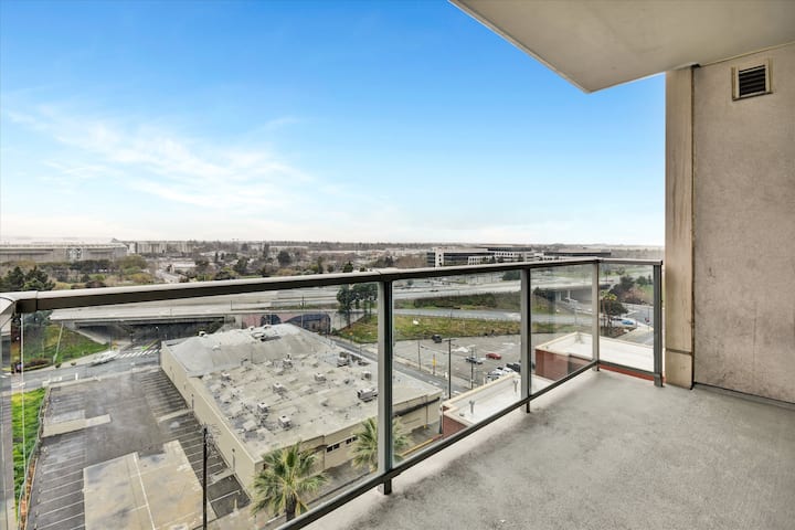 Enjoy Northside Views! 1br W. Pet Play Area - Rose Garden - San Jose