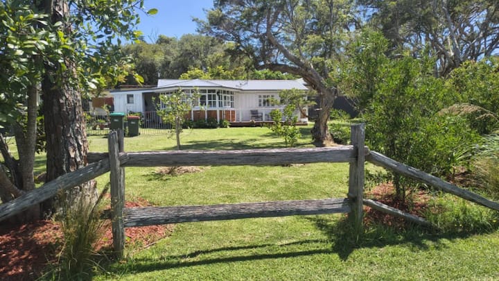 Ae-urana House - Old Bar