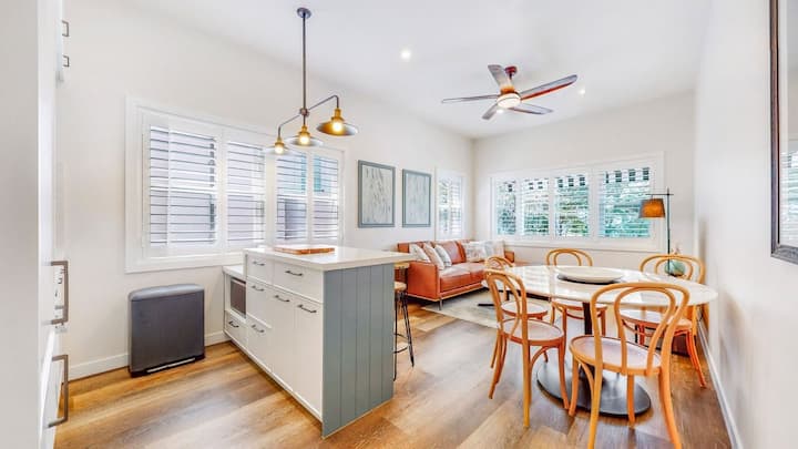 Balmoral Beauty | Elevated Living On The Esplanade - North Sydney