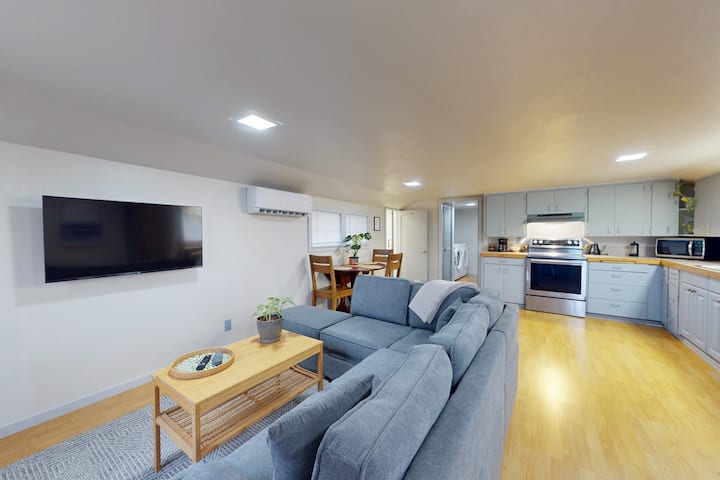 Shore Pine Cottage - Grayland Beach State Park, Grayland