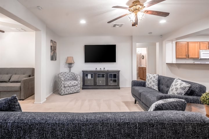 Sleeps 8 | King Suite | Screened Patio + Bbq - San Tan Valley, AZ