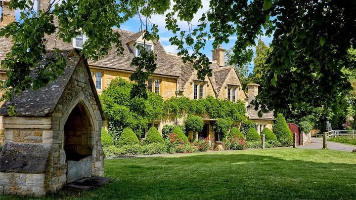 Brook House Lower Slaughter - Stow-on-the-Wold