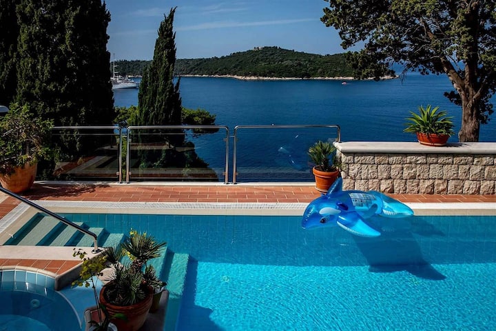 Seaside Luxury Villa Near Dubrovnik - Dubrovnik