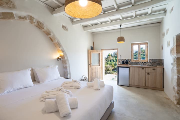 Aerida Guesthouse Of Stone - Haroula Cozy Suite - Greece