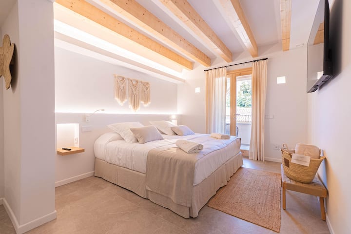 Vila Nova Suites & Spa - Doble Deluxe Con Balcón ( - Cala Mesquida