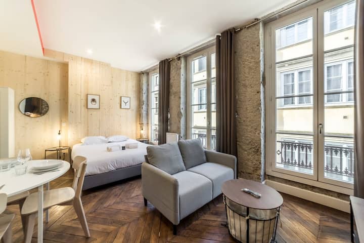 Allinlyon | Suite Rubis Hypercentre Presqu’île - Lyon