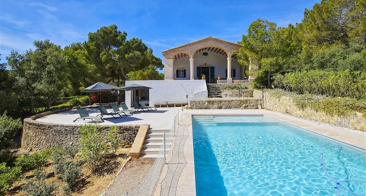 Stunning Villa With Sea Views & Pool & A/c For 10 - Alcúdia