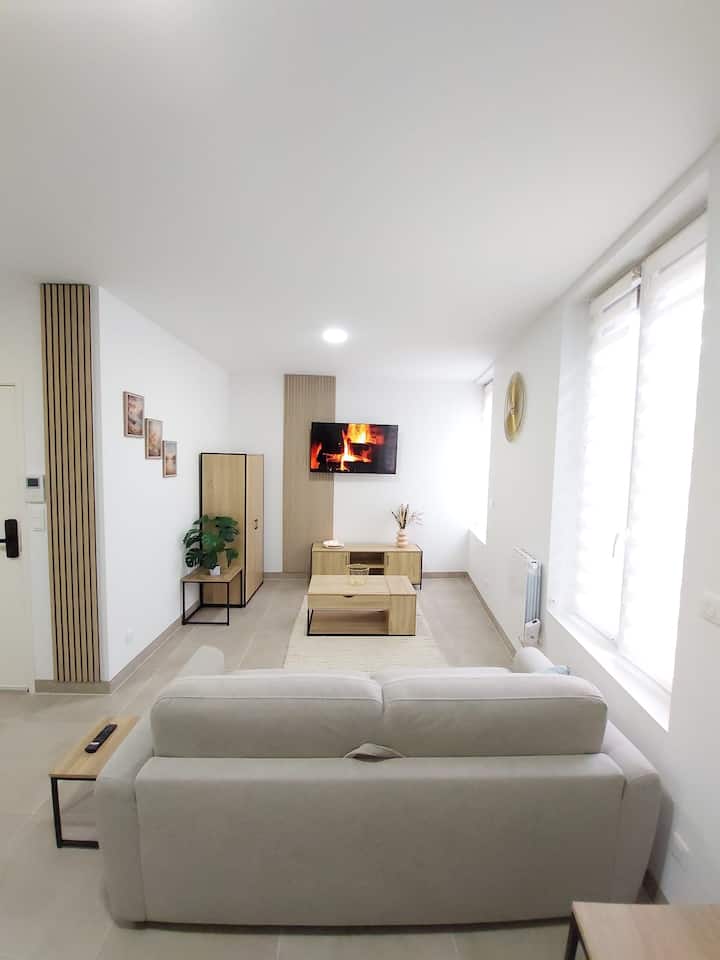 Le Beau Repaire, By Sélène Evasion - Beaurepaire