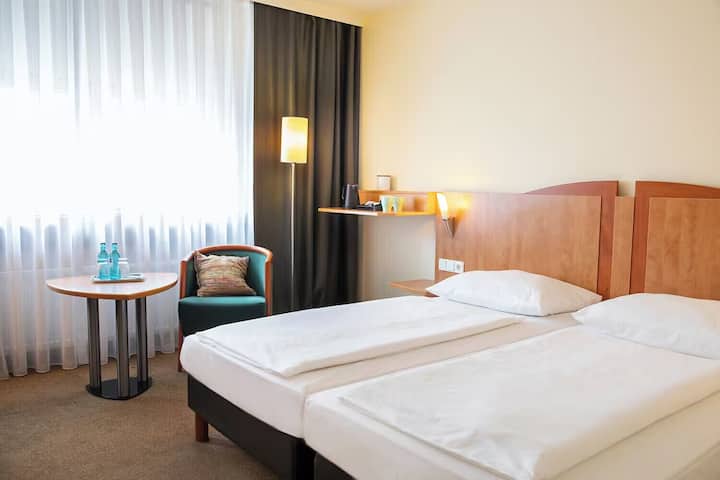 Relax And Recharge In A Modern City Room! - Braunschweig