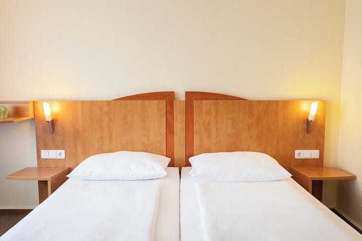Restful Room Near Local Attractions | Pet-friendly - Braunschweig