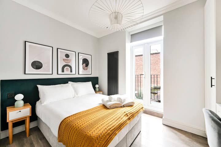 The Collection Stays | Chelsea King’s Rd Studio 3 - Chelsea