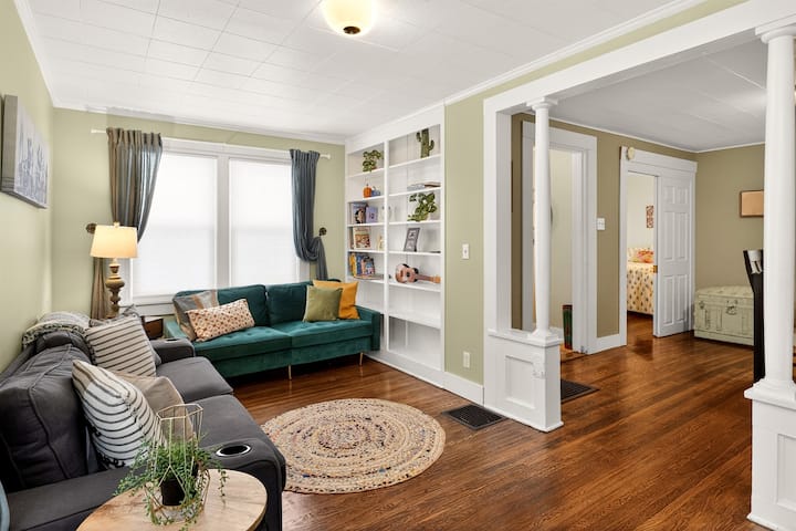 Sleeps 8 | Walking Distance To Erie Canal And Quai - Ontario, NY