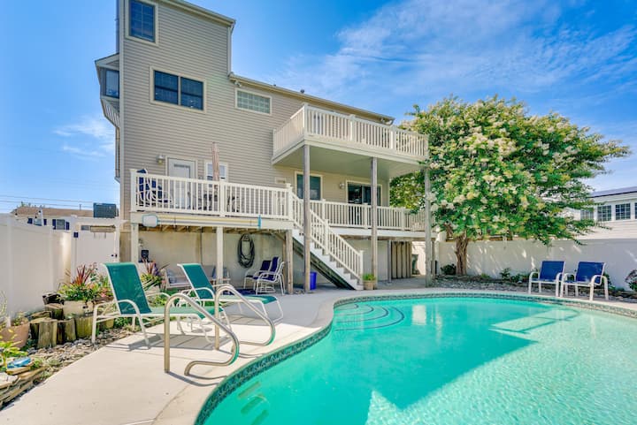 Brigantine Golf View Retreat W Pool & Game Room - Brigantine, NJ