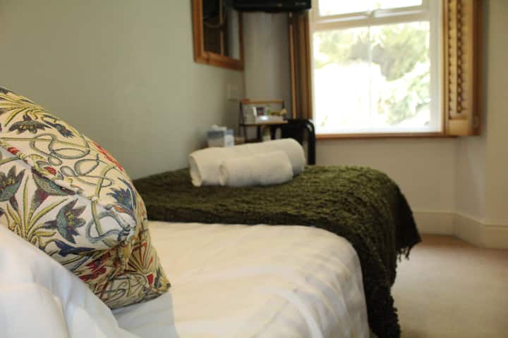 Standard-chambre Simple-sdb Privée Avec Douche-vue - Polperro