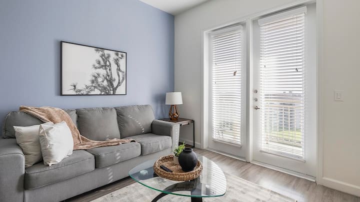 Landing | Incredible 1bd, Pool - Grand Prairie, TX