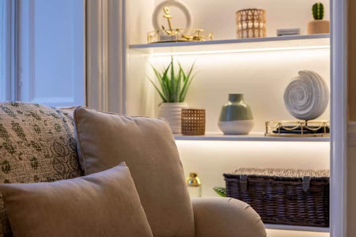 Elegant Apartment In Bath Centre | City Views - Bradford-on-Avon