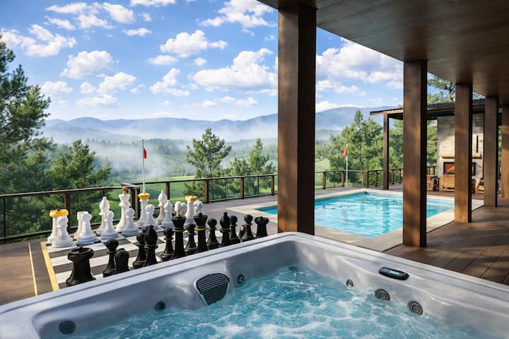 Sleeps 60 12br | Heated Pool + Pickleball + Sauna - Gatlinburg, TN