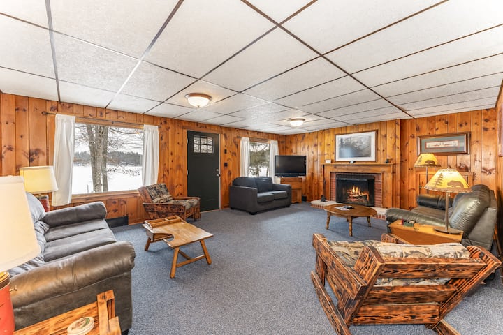 Bayview Cottage 3br Fireplace Lakefront - St. Germain, WI