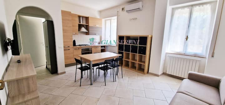 Quartier Paese Nuovo, à 200 Mètres De La Mer - San Vincenzo