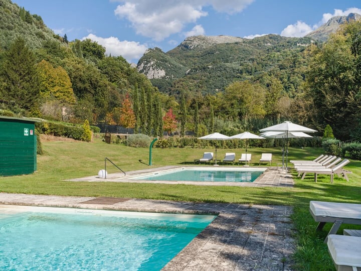 Bianca Dimora With Pool, Ideal For 2 Couples - Camaiore