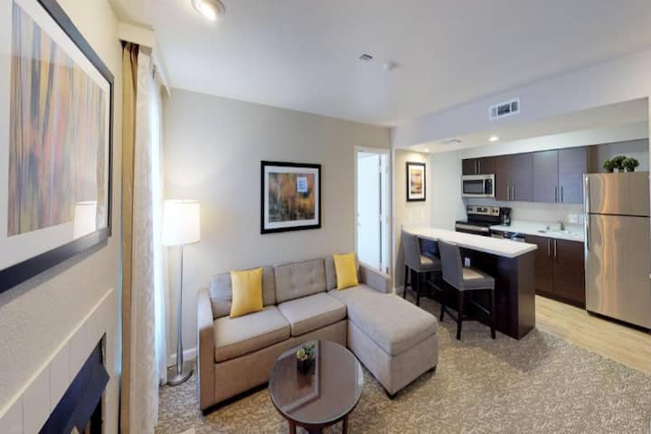 Perfect Extended Stay 4 Suite With Full Kitchen - Palo Alto, CA