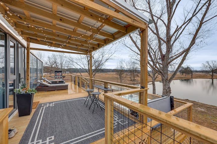 Unique Tiny Home Escape In Ouachita Foothills! - United States