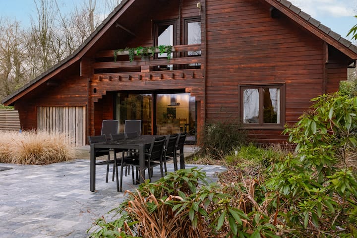Anna-helena · Forest Chalet Between Ghent & Bruges - Aalter
