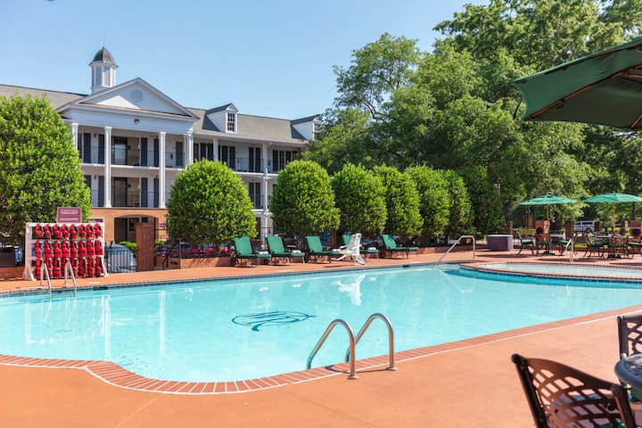 Westgate Williamsburg | 2 Colonial King Rooms - Williamsburg, VA