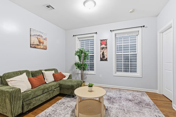 Cozy 2br Apartment In Jersey City With Smart Lock - Jersey City, NJ