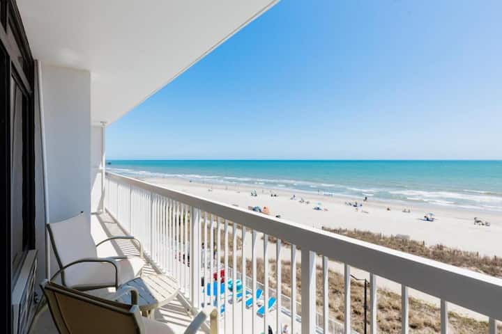 King Oceanfront | Westgate Myrtle | Pool Bar - Myrtle Beach